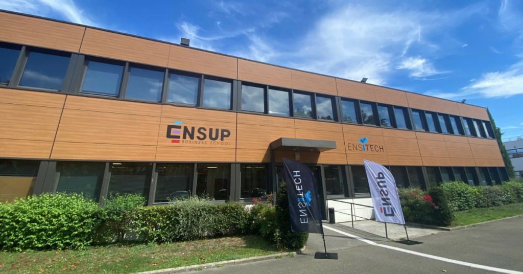 Ecole d'informatique à Saint-Quentin-en-Yvelines - ENSITECH